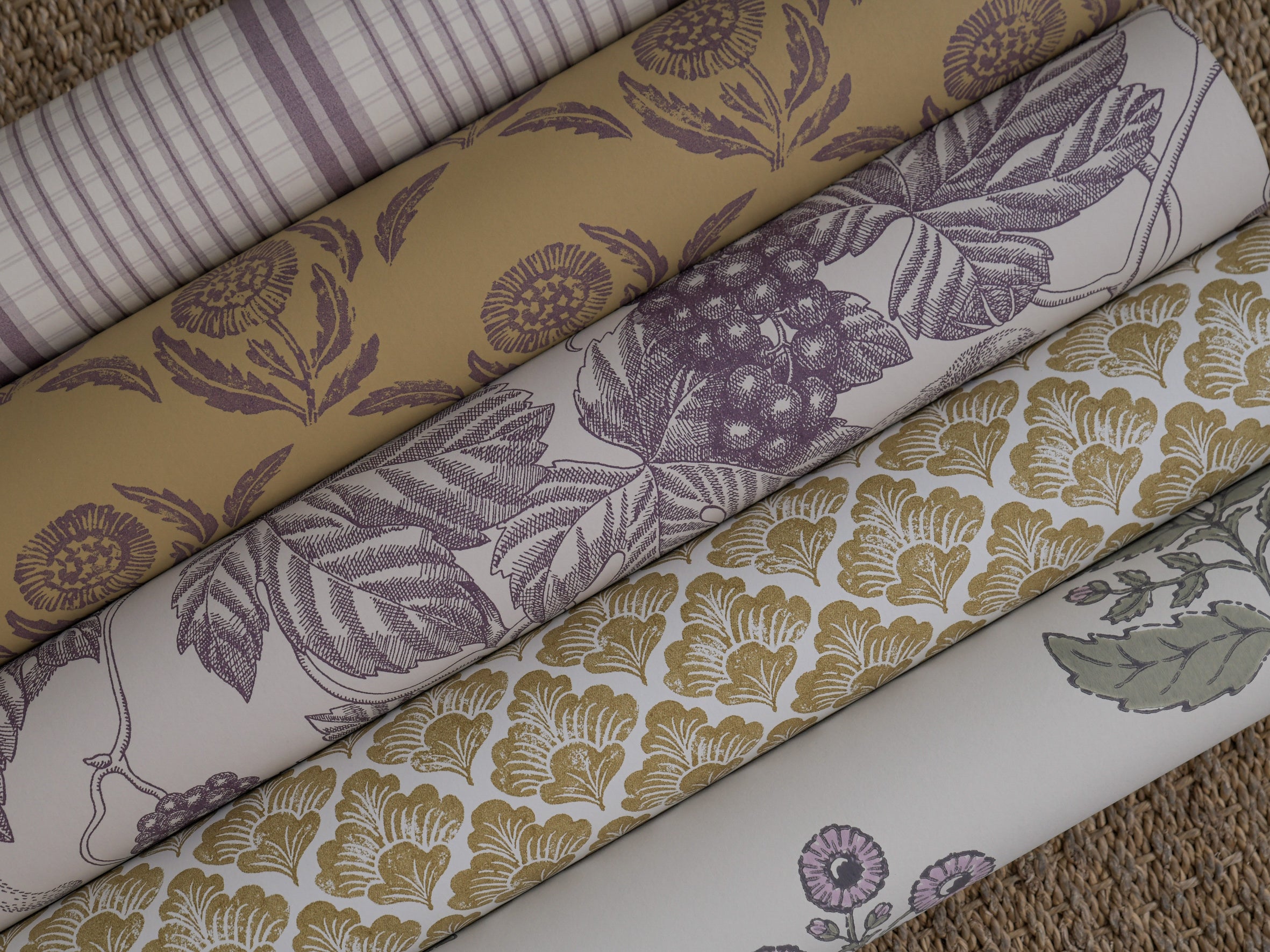 Wallpaper Laura - Golden Yellow – Långelid Von Brömssen